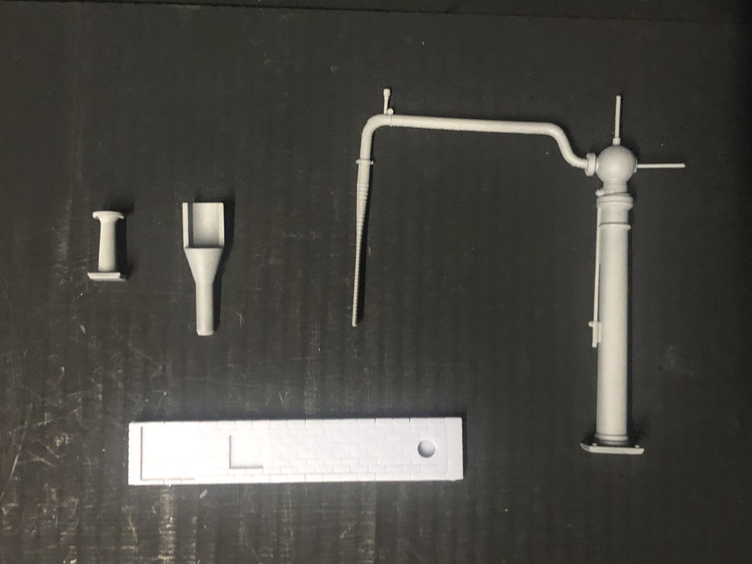 Looking for a GWR water crane model for steam layouts?